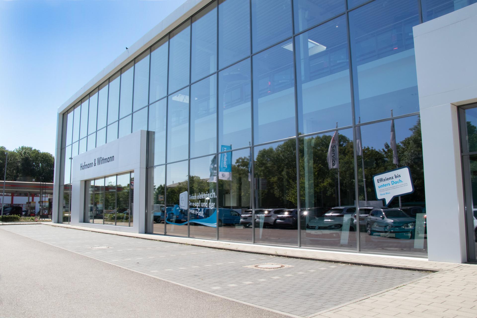 Stilvolle Autohaus Hofmann Und Wittmann Bild